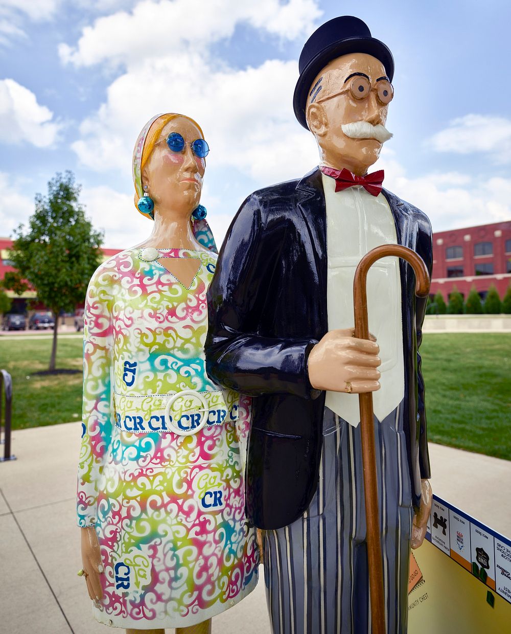 American Gothic figures Cedar Rapids, | Free Photo - rawpixel