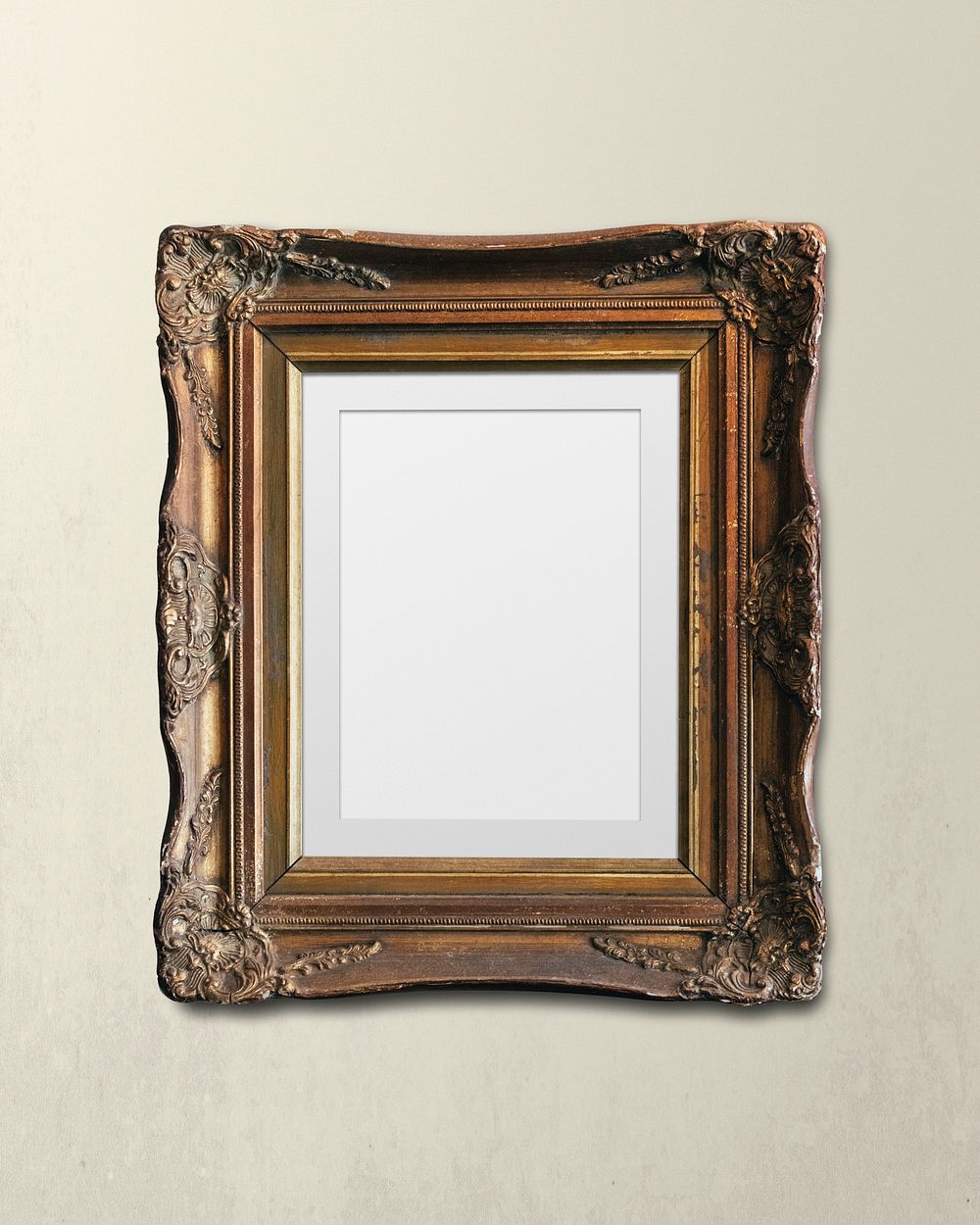 Vintage rectangle gold picture frame | Premium PSD Mockup - rawpixel