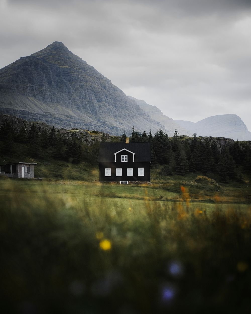 Traditional Icelandic house East coast | Premium Photo - rawpixel