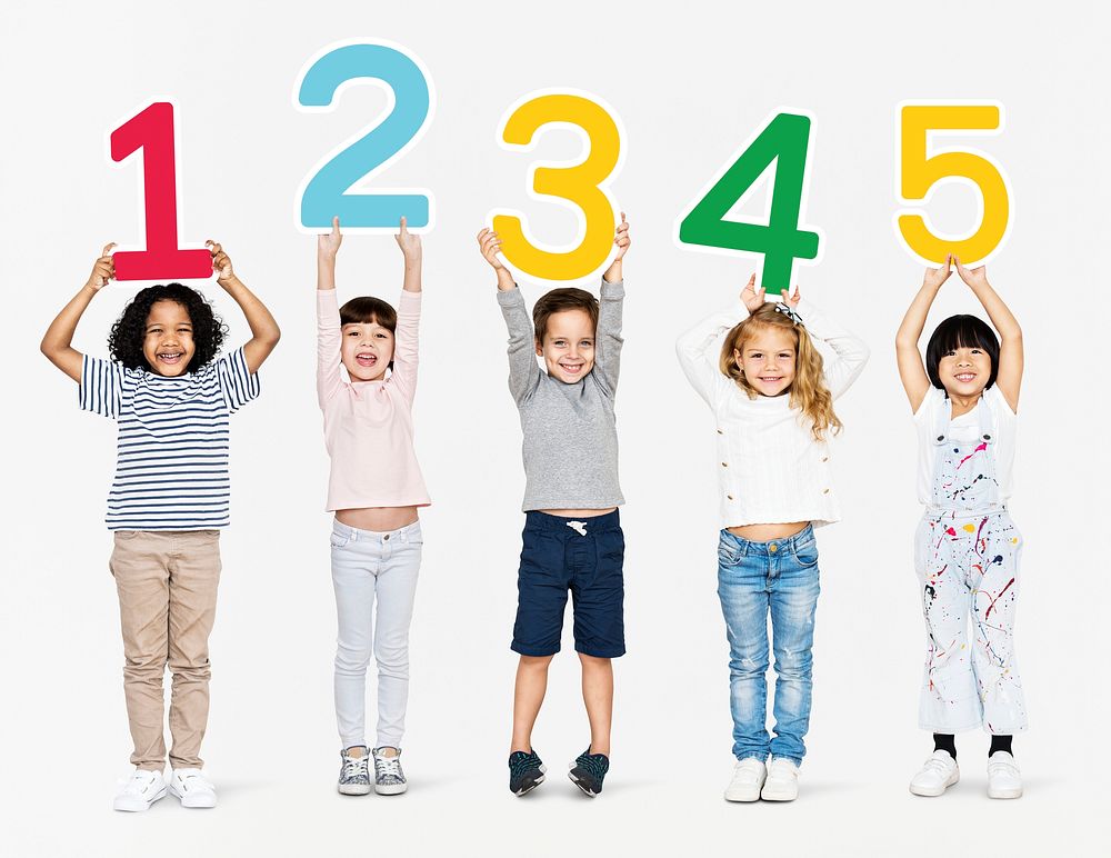 Cheerful diverse kids holding numbers | Free Photo - rawpixel