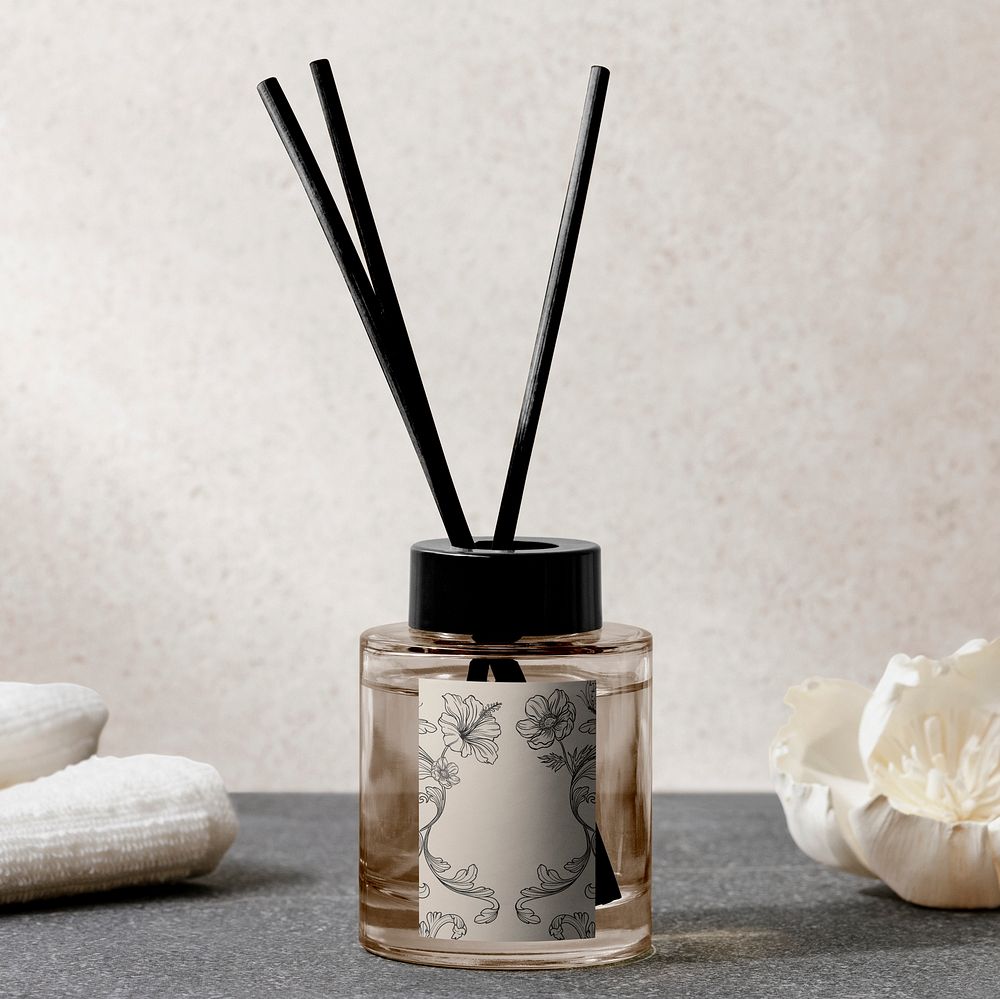 Aroma diffuser, minimal aesthetic label | Free Photo - rawpixel